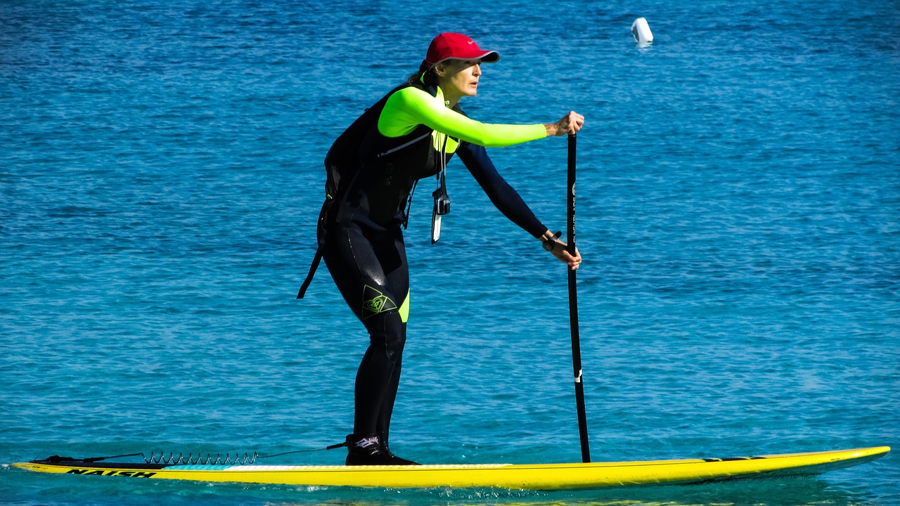 Top Paddle Board Hats To Protect From The Sun While Looking Good
